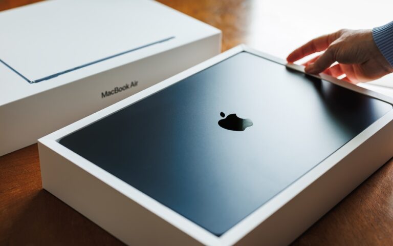 Choosing the Best Mac for a College-Bound Student in 2026 – Ask Adam ...
